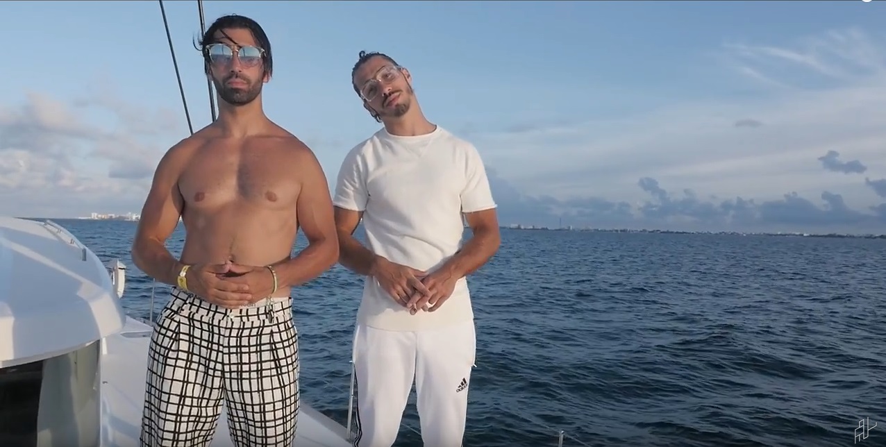 PNL - J’suis QLF (Clip Officiel)