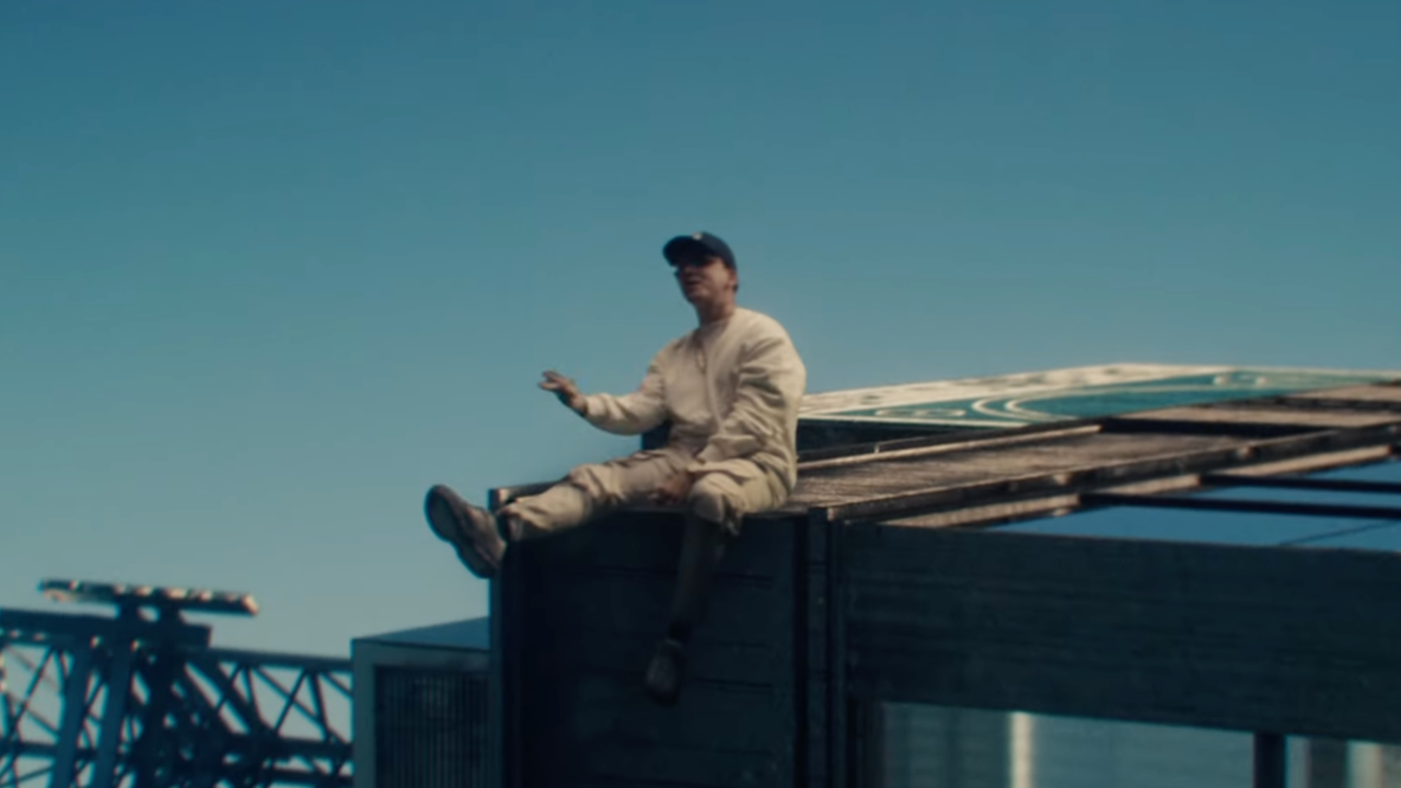 Logic dévoile "Lightsabers" avec C Dot Castro